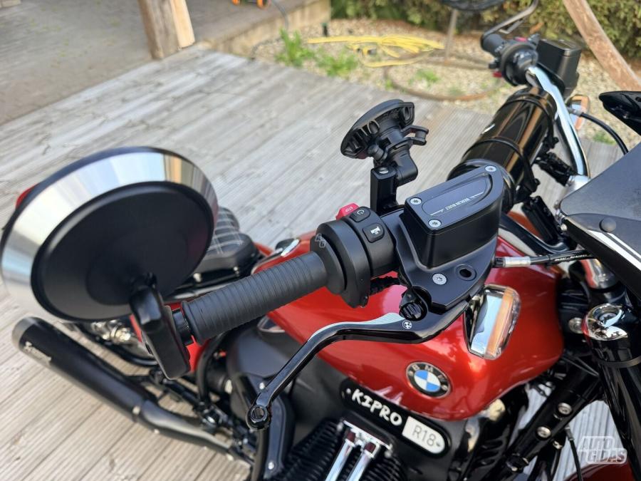 Red BMW R 18 2023 in Vilnius, with an engine capacity of 1.80 L and mileage of 4 thousand km for 12500 €, photo 12 on AUTOMOTO.COM.LV