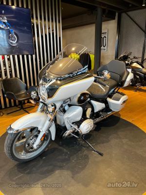 White BMW R 18 2024 in Tallinn, with an engine capacity of 1.80 L and mileage of 1 thousand km for 23990 €, photo 3 on AUTOMOTO.COM.LV