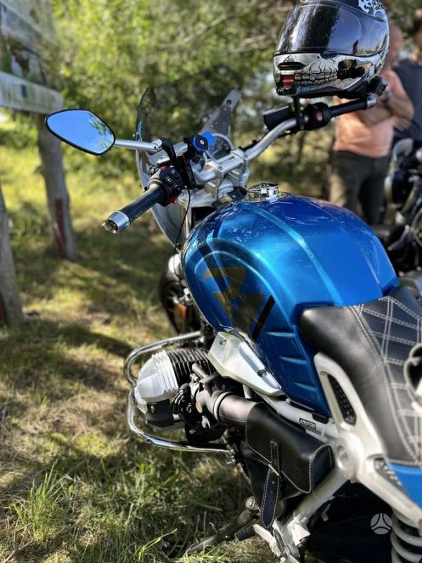 BMW R nineT 2022 in Vilnius on AUTOMOTO.COM.LV Blue BMW R nineT 2022 in Vilnius, with an engine capacity of 1.20 L and mileage of 8 thousand km for 9800 €, photo 1 on AUTOMOTO.COM.LV