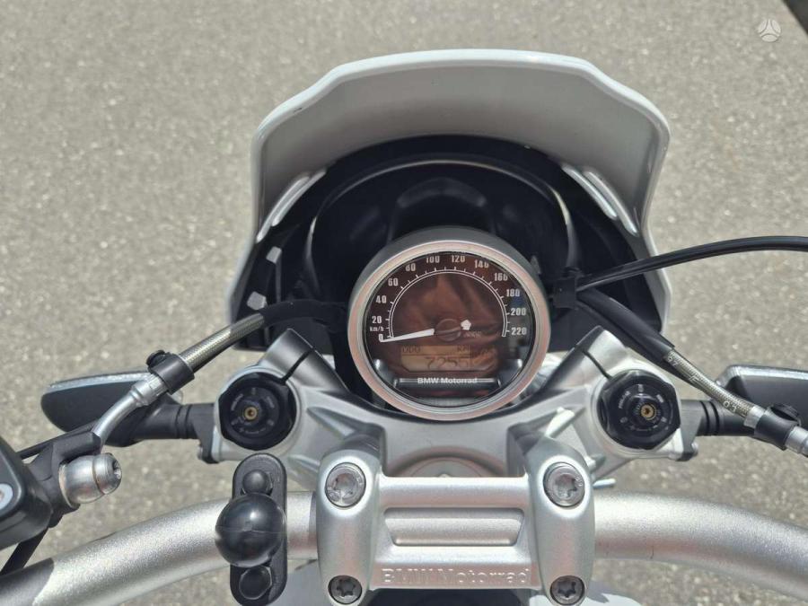 White BMW R nineT 2019 in Vilnius, with an engine capacity of 1.17 L and mileage of 7 thousand km for 9900 €, photo 7 on AUTOMOTO.COM.LV