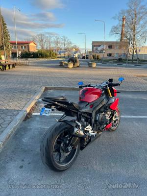Black BMW S 1000R 2017 in Tallinn, with an engine capacity of 1.00 L and mileage of 37 thousand km for 8500 €, photo 5 on AUTOMOTO.COM.LV