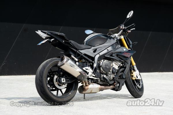 Черный БМВ S 1000R 2019 в Таллин, объемом двигателя 1.00 л и пробегом 22 тыс. км за 10500 €, фото 6 на AUTOMOTO.COM.LV