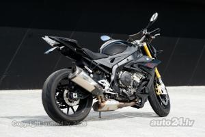Black BMW S 1000R 2019 in Tallinn, with an engine capacity of 1.00 L and mileage of 22 thousand km for 10500 €, photo 7 on AUTOMOTO.COM.LV