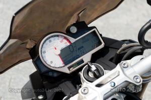 Black BMW S 1000R 2019 in Tallinn, with an engine capacity of 1.00 L and mileage of 22 thousand km for 10500 €, photo 8 on AUTOMOTO.COM.LV