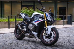 Melns BMW S 1000R 2020 Tallina, ar dzinēja tilpumu 1.00 L un nobraukumu 20 tūkst. km par 9900 €, foto  vietnē AUTOMOTO.COM.LV
