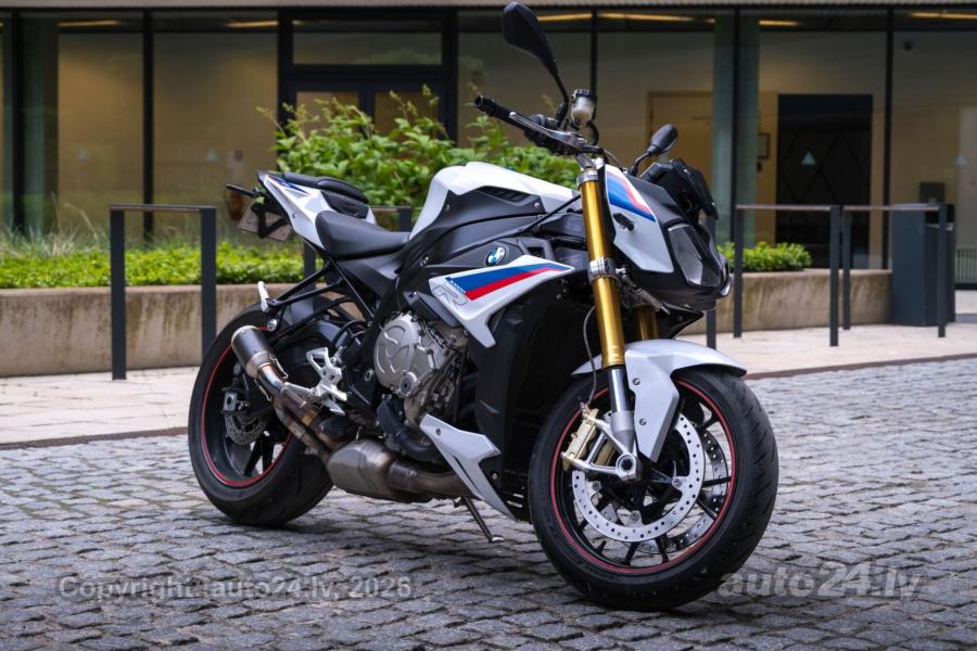 Melns BMW S 1000R 2020 Tallina, ar dzinēja tilpumu 1.00 L un nobraukumu 20 tūkst. km par 9900 €, foto 1 vietnē AUTOMOTO.COM.LV