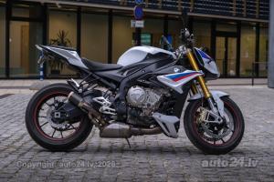 Melns BMW S 1000R 2020 Tallina, ar dzinēja tilpumu 1.00 L un nobraukumu 20 tūkst. km par 9900 €, foto 3 vietnē AUTOMOTO.COM.LV