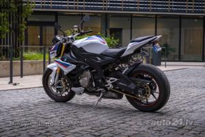 Melns BMW S 1000R 2020 Tallina, ar dzinēja tilpumu 1.00 L un nobraukumu 20 tūkst. km par 9900 €, foto 5 vietnē AUTOMOTO.COM.LV