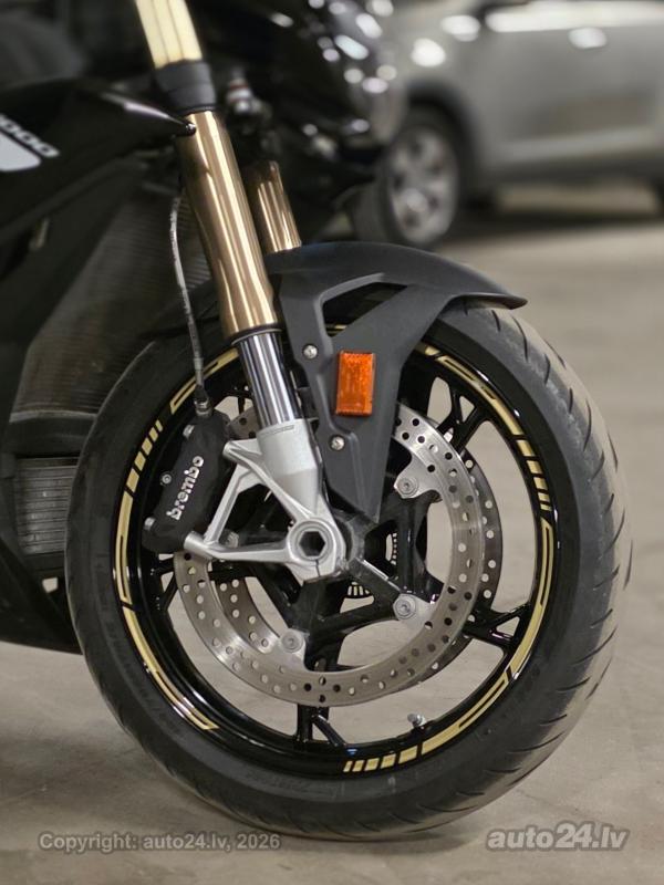 Черный БМВ S 1000R 2024 в Таллин, объемом двигателя 1.00 л и пробегом 9 тыс. км за 14750 €, фото 6 на AUTOMOTO.COM.LV