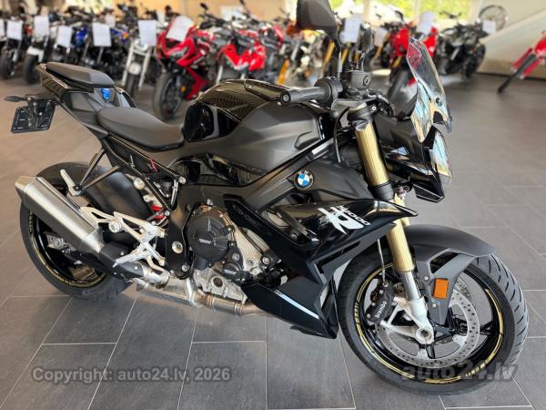 Black BMW S 1000R 2024 in Tallinn, with an engine capacity of 1.00 L and mileage of 8 thousand km for 14990 €, photo 1 on AUTOMOTO.COM.LV