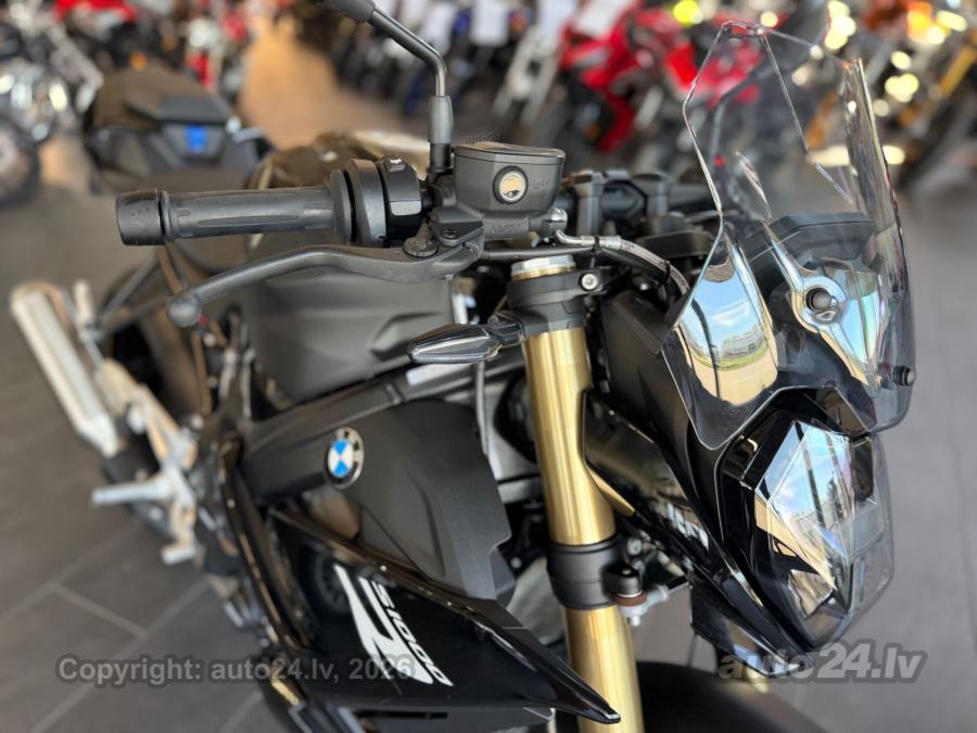 Melns BMW S 1000R 2024 Tallina, ar dzinēja tilpumu 1.00 L un nobraukumu 8 tūkst. km par 14990 €, foto 5 vietnē AUTOMOTO.COM.LV