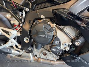 Melns BMW S 1000R 2024 Tallina, ar dzinēja tilpumu 1.00 L un nobraukumu 8 tūkst. km par 14990 €, foto 6 vietnē AUTOMOTO.COM.LV