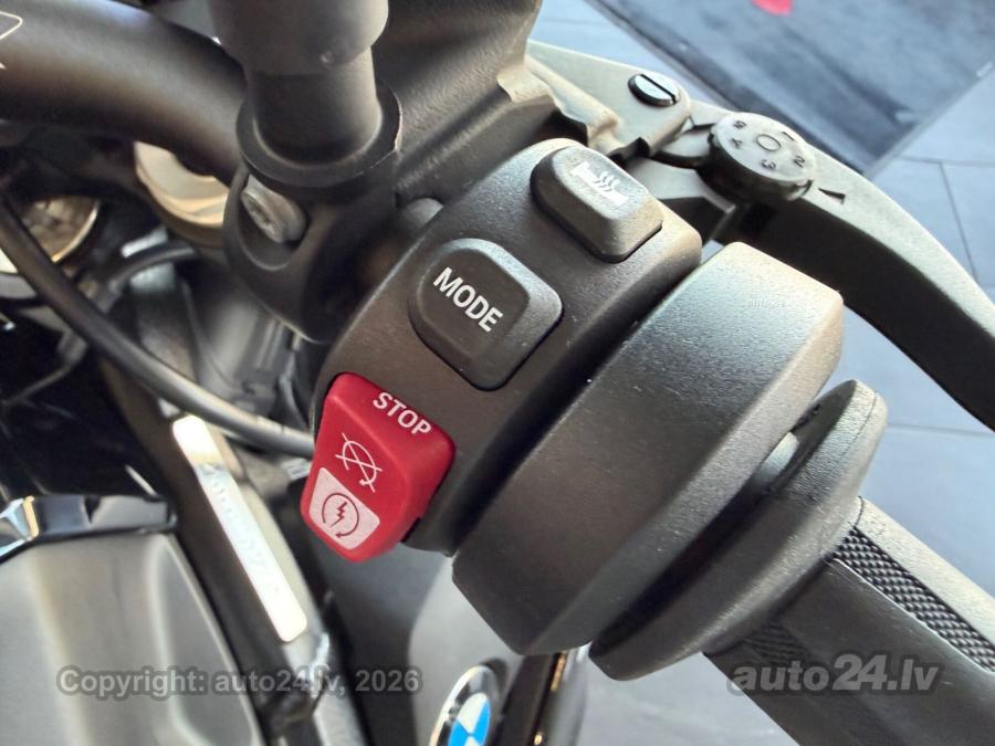 Melns BMW S 1000R 2024 Tallina, ar dzinēja tilpumu 1.00 L un nobraukumu 8 tūkst. km par 14990 €, foto 10 vietnē AUTOMOTO.COM.LV
