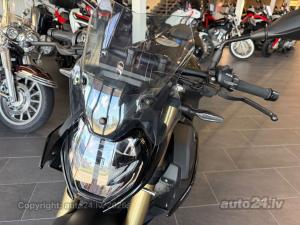 Melns BMW S 1000R 2024 Tallina, ar dzinēja tilpumu 1.00 L un nobraukumu 8 tūkst. km par 14990 €, foto 11 vietnē AUTOMOTO.COM.LV