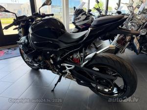 Melns BMW S 1000R 2024 Tallina, ar dzinēja tilpumu 1.00 L un nobraukumu 8 tūkst. km par 14990 €, foto 14 vietnē AUTOMOTO.COM.LV