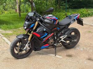 Black BMW S 1000R 2024 in Vilnius, with an engine capacity of 0.00 L and mileage of 4 thousand km for 12999 €, photo  on AUTOMOTO.COM.LV