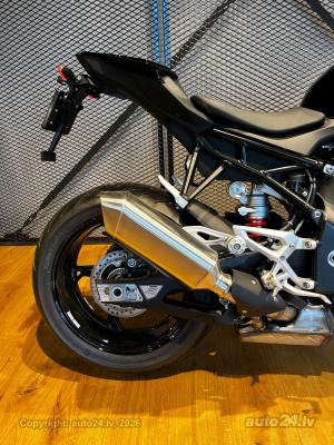 Черный БМВ S 1000R 2026 в Таллин, объемом двигателя 1.00 л и пробегом 0 тыс. км за 15450 €, фото 4 на AUTOMOTO.COM.LV