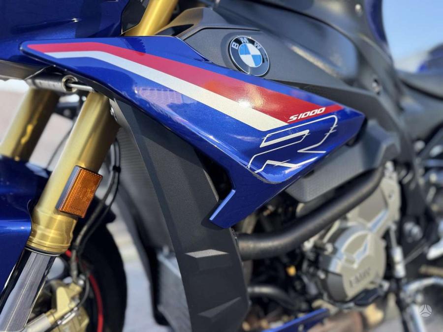 Синий БМВ S 1000R 2020 в Вильнюс, объемом двигателя 1.00 л и пробегом 35 тыс. км за 8500 €, фото 8 на AUTOMOTO.COM.LV