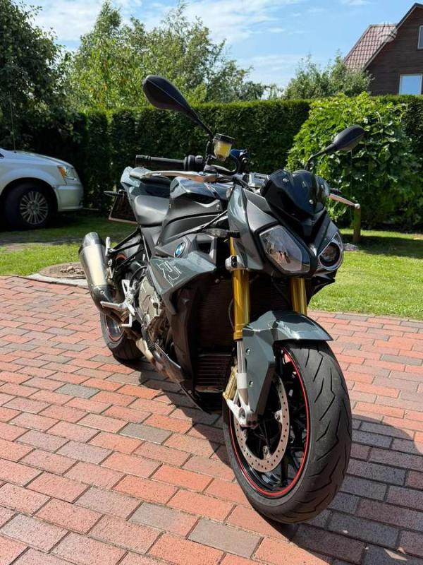 Серый БМВ S 1000R 2017 в Друскининкай, объемом двигателя 1.00 л и пробегом 43 тыс. км за 7450 €, фото 2 на AUTOMOTO.COM.LV