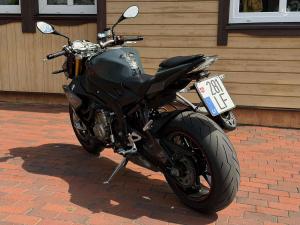 Pelēks BMW S 1000R 2017 Druskininkai, ar dzinēja tilpumu 1.00 L un nobraukumu 43 tūkst. km par 7450 €, foto 17 vietnē AUTOMOTO.COM.LV