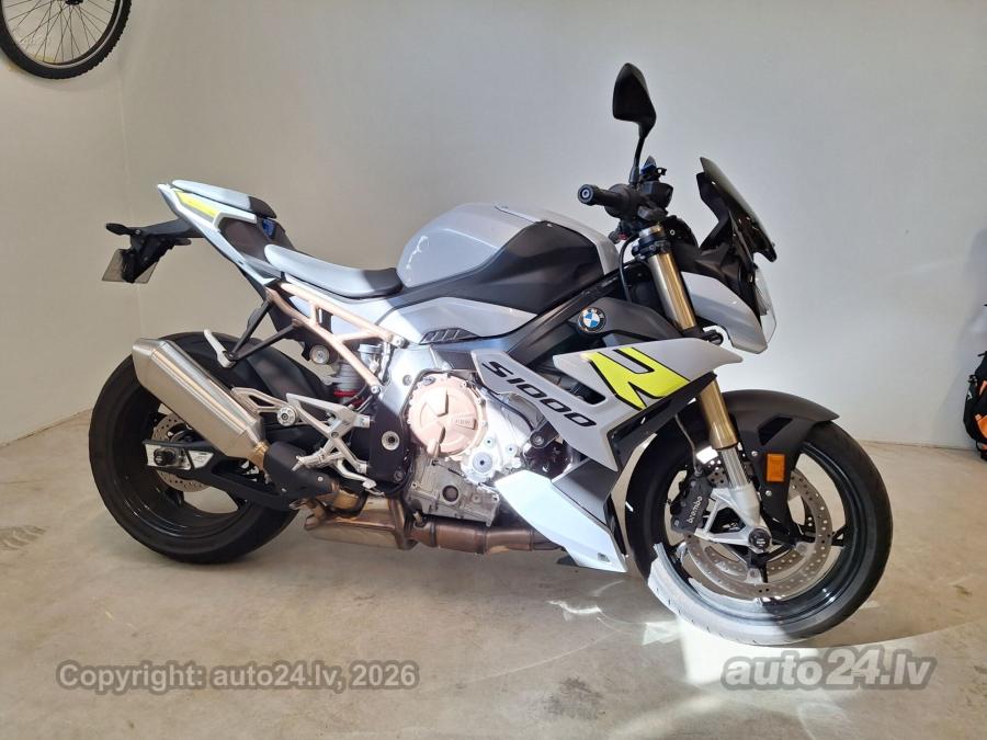 Grey BMW S 1000R 2022 in Tallinn, with an engine capacity of 1.00 L and mileage of 10 thousand km for 14900 €, photo 1 on AUTOMOTO.COM.LV