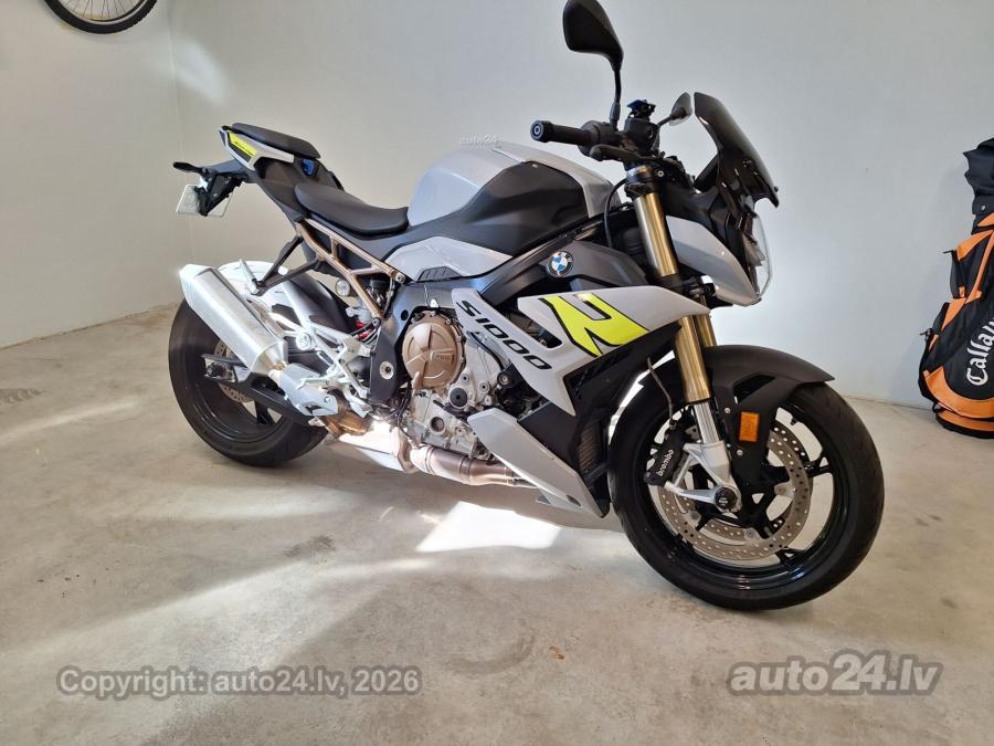 Grey BMW S 1000R 2022 in Tallinn, with an engine capacity of 1.00 L and mileage of 10 thousand km for 14900 €, photo 3 on AUTOMOTO.COM.LV