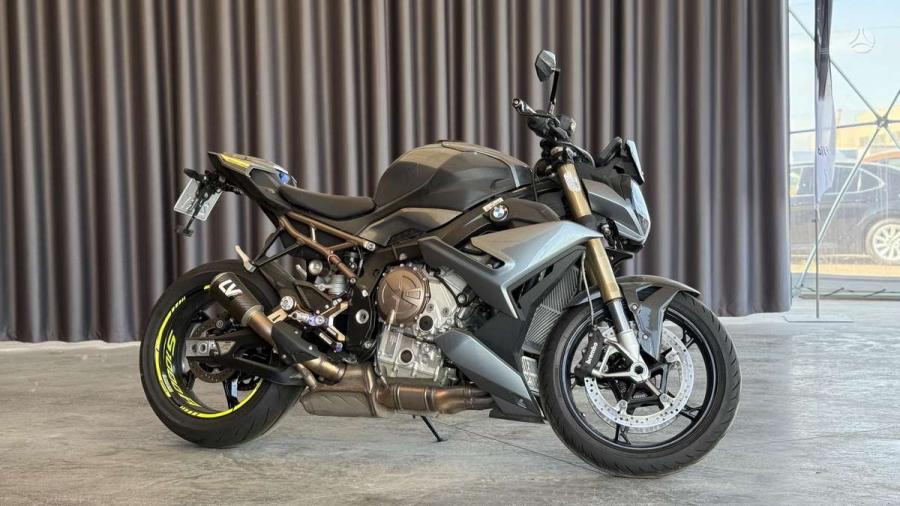 Grey BMW S 1000R 2023 in Marijampole, with an engine capacity of 1.00 L and mileage of 3 thousand km for 11250 €, photo 4 on AUTOMOTO.COM.LV