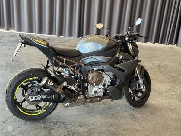 Pelēks BMW S 1000R 2023 Marijampole, ar dzinēja tilpumu 1.00 L un nobraukumu 3 tūkst. km par 11250 €, foto 9 vietnē AUTOMOTO.COM.LV
