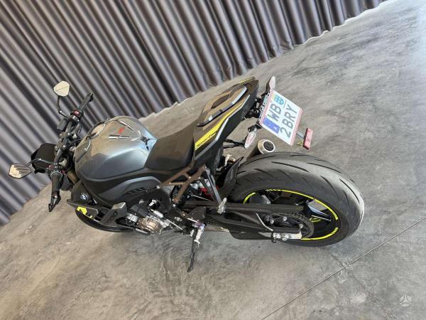 Pelēks BMW S 1000R 2023 Marijampole, ar dzinēja tilpumu 1.00 L un nobraukumu 3 tūkst. km par 11250 €, foto 10 vietnē AUTOMOTO.COM.LV