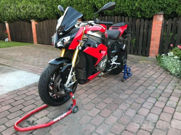 BMW S 1000R 2014 in Riga, with an engine capacity of 1.00 L and mileage of 0 thousand km for 8000 €, photo 2 on AUTOMOTO.COM.LV