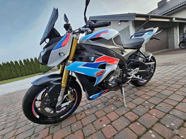 БМВ S 1000R 2014 в Каунас, объемом двигателя 1.00 л и пробегом 23 тыс. км за 7777 €, фото 1 на AUTOMOTO.COM.LV