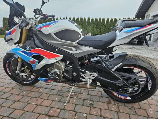 БМВ S 1000R 2014 в Каунас, объемом двигателя 1.00 л и пробегом 23 тыс. км за 7777 €, фото 4 на AUTOMOTO.COM.LV