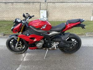 БМВ S 1000R 2014 в Таураге, объемом двигателя 1.00 л и пробегом 29 тыс. км за 4950 €, фото  на AUTOMOTO.COM.LV