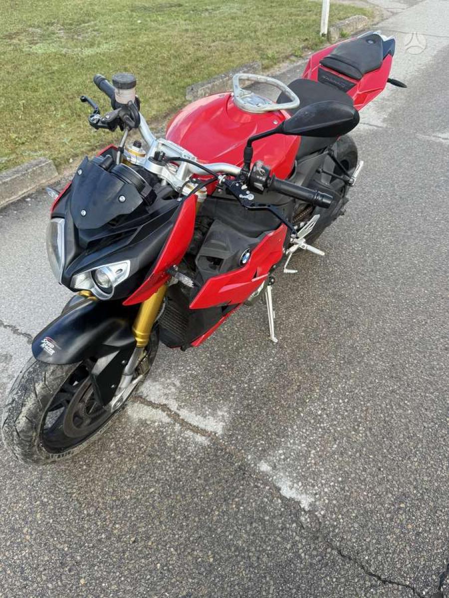 BMW S 1000R 2014 Tauragė, ar dzinēja tilpumu 1.00 L un nobraukumu 29 tūkst. km par 4950 €, foto 3 vietnē AUTOMOTO.COM.LV