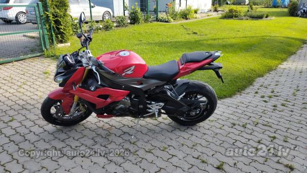 BMW S 1000R 2014 in Tallinn, with an engine capacity of 1.00 L and mileage of 25 thousand km for 7000 €, photo 2 on AUTOMOTO.COM.LV