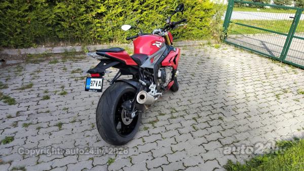 BMW S 1000R 2014 in Tallinn, with an engine capacity of 1.00 L and mileage of 25 thousand km for 7000 €, photo 3 on AUTOMOTO.COM.LV