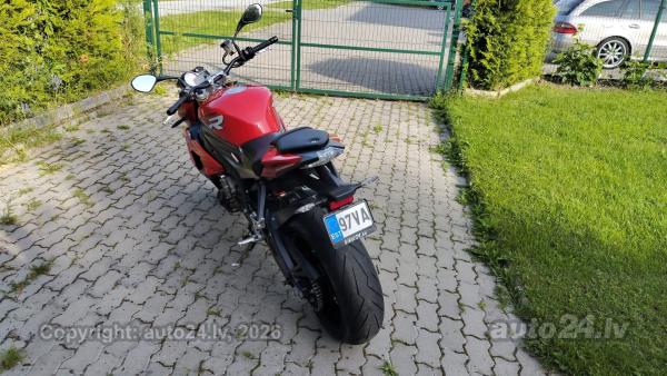 BMW S 1000R 2014 in Tallinn, with an engine capacity of 1.00 L and mileage of 25 thousand km for 7000 €, photo 4 on AUTOMOTO.COM.LV
