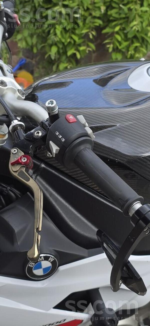 BMW S 1000R 2014 in Liepaja, with an engine capacity of 1.00 L and mileage of 0 thousand km for 8500 €, photo 7 on AUTOMOTO.COM.LV
