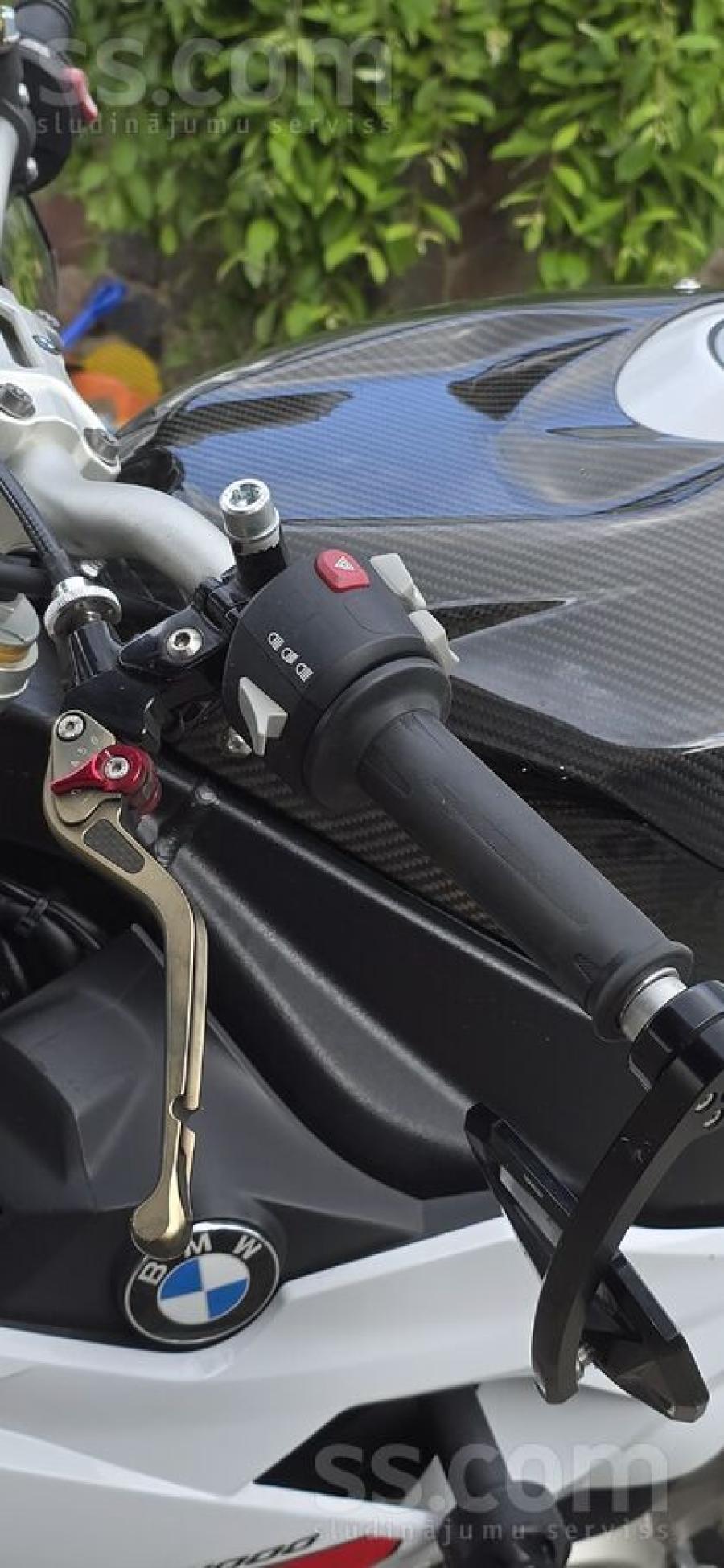 BMW S 1000R 2014 in Liepaja, with an engine capacity of 1.00 L and mileage of 0 thousand km for 8500 €, photo 8 on AUTOMOTO.COM.LV