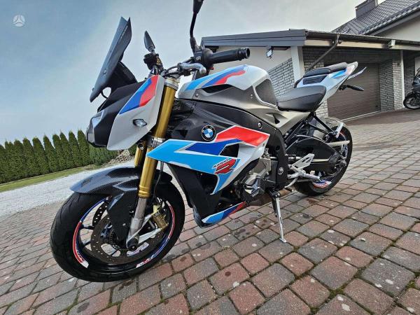 BMW S 1000R 2015 Kauņa, ar dzinēja tilpumu 1.00 L un nobraukumu 23 tūkst. km par 8150 €, foto 1 vietnē AUTOMOTO.COM.LV