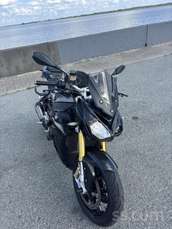 БМВ S 1000R 2016 в Рига на AUTOMOTO.COM.LV БМВ S 1000R 2016 в Рига, объемом двигателя 1.00 л и пробегом 0 тыс. км за 6200 €, фото 1 на AUTOMOTO.COM.LV