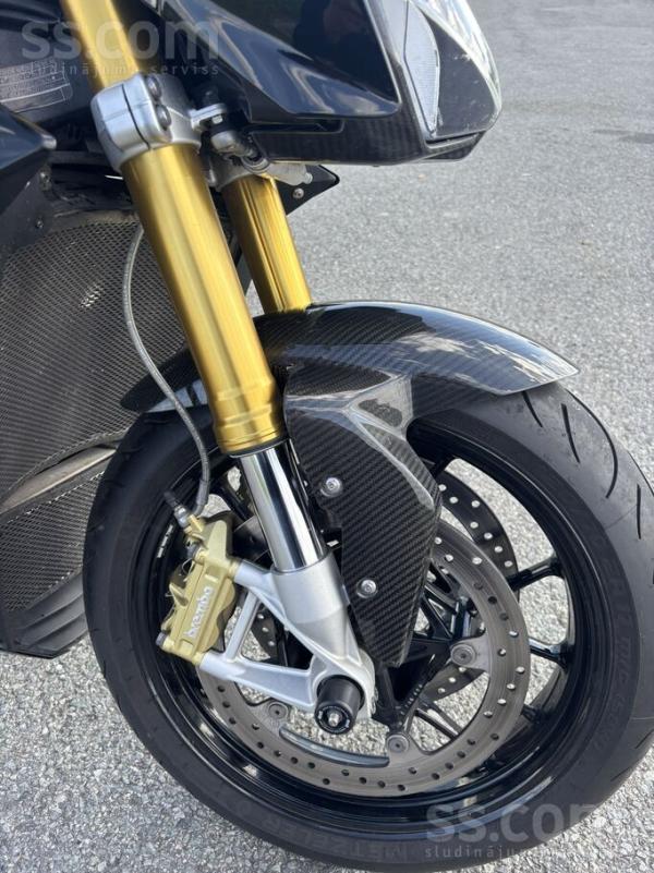 БМВ S 1000R 2016 в Рига на AUTOMOTO.COM.LV БМВ S 1000R 2016 в Рига, объемом двигателя 1.00 л и пробегом 0 тыс. км за 6200 €, фото 3 на AUTOMOTO.COM.LV