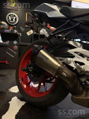 BMW S 1000R 2016 in Riga, with an engine capacity of 1.00 L and mileage of 0 thousand km for 6700 €, photo 9 on AUTOMOTO.COM.LV