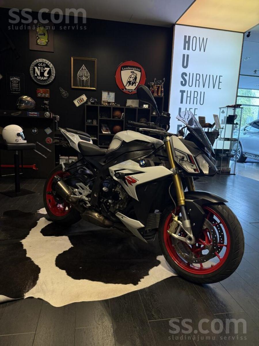 BMW S 1000R 2016 in Riga, with an engine capacity of 1.00 L and mileage of 0 thousand km for 6700 €, photo 4 on AUTOMOTO.COM.LV