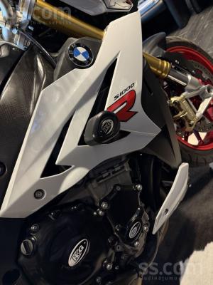 BMW S 1000R 2016 in Riga, with an engine capacity of 1.00 L and mileage of 0 thousand km for 6700 €, photo 8 on AUTOMOTO.COM.LV