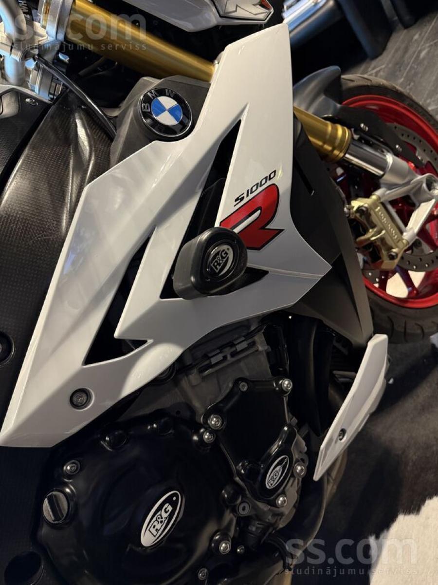 BMW S 1000R 2016 in Riga, with an engine capacity of 1.00 L and mileage of 0 thousand km for 6700 €, photo 8 on AUTOMOTO.COM.LV