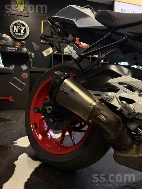 BMW S 1000R 2016 Rīga, ar dzinēja tilpumu 1.00 L un nobraukumu 0 tūkst. km par 6700 €, foto 9 vietnē AUTOMOTO.COM.LV