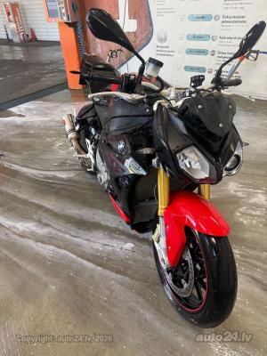 BMW S 1000R 2017 Tallina, ar dzinēja tilpumu 1.00 L un nobraukumu 20 tūkst. km par 8600 €, foto 8 vietnē AUTOMOTO.COM.LV