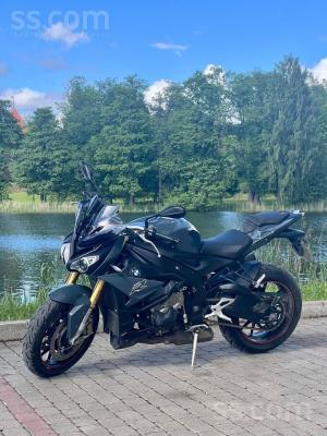 BMW S 1000R 2017 in Aluksne, with an engine capacity of 1.00 L and mileage of 0 thousand km for 7600 €, photo 3 on AUTOMOTO.COM.LV