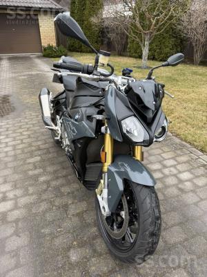 BMW S 1000R 2018 in Riga, with an engine capacity of 1.00 L and mileage of 0 thousand km for 10900 €, photo 4 on AUTOMOTO.COM.LV